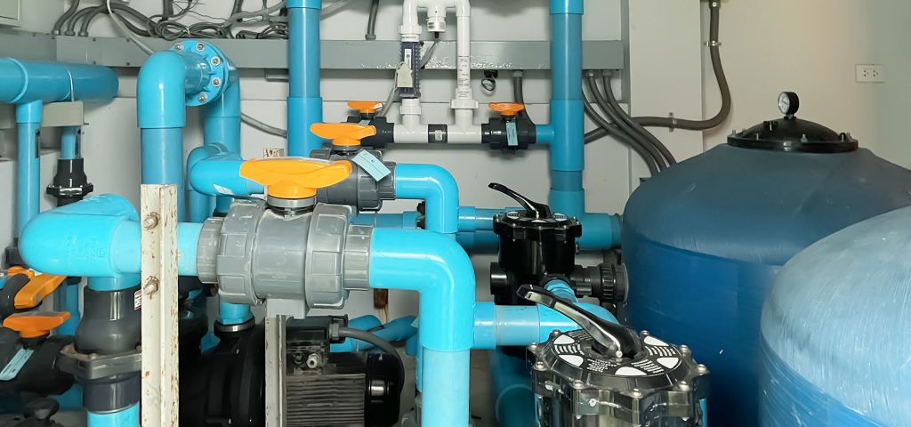 Saltwater Pools: How Does a Saltwater Pool System Work? | Poolaid